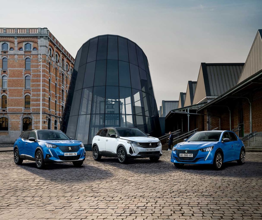 Order and buy a PEUGEOT vehicle online